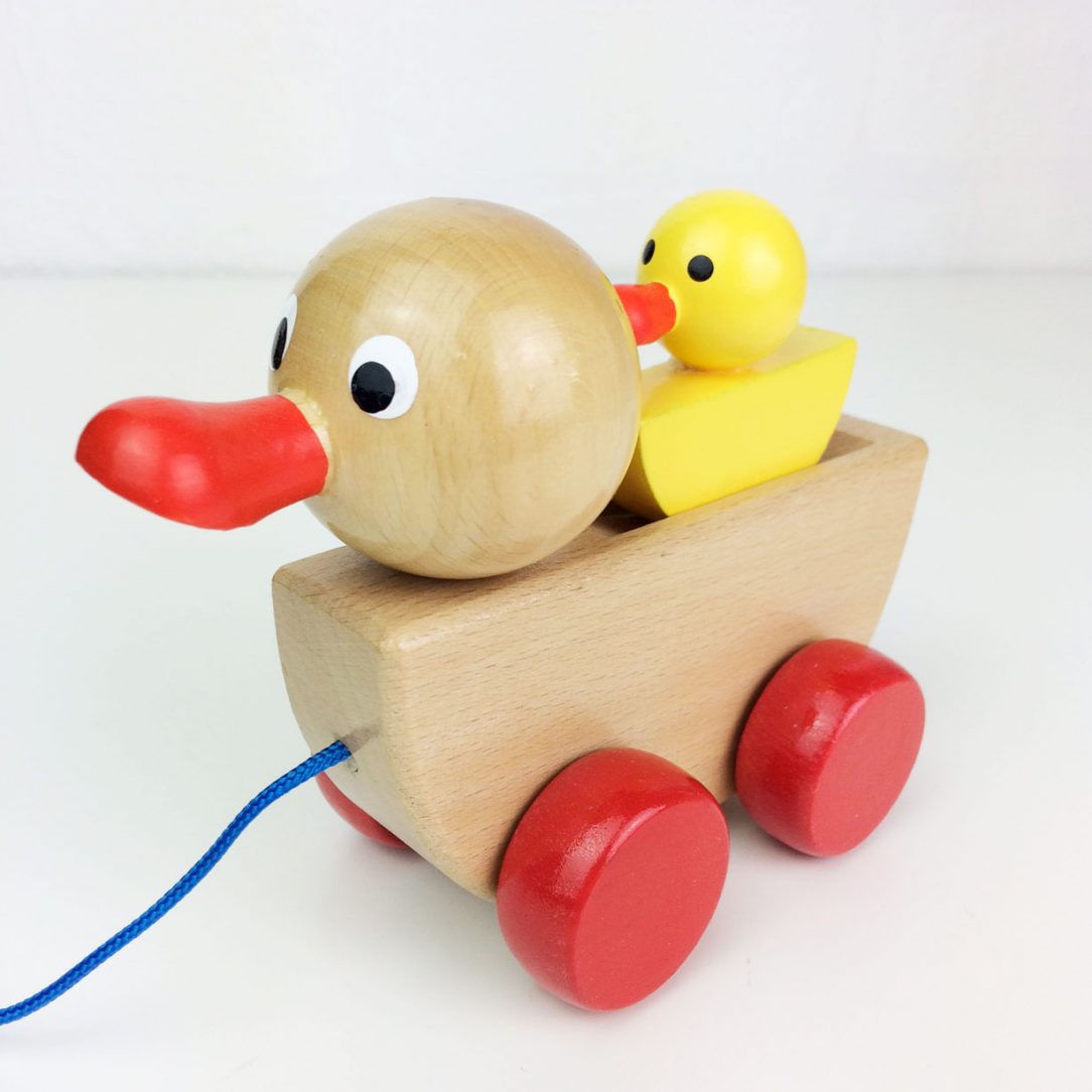 Personalised Wooden Duck And Duckling Pull Along Toy - Meenymineymo